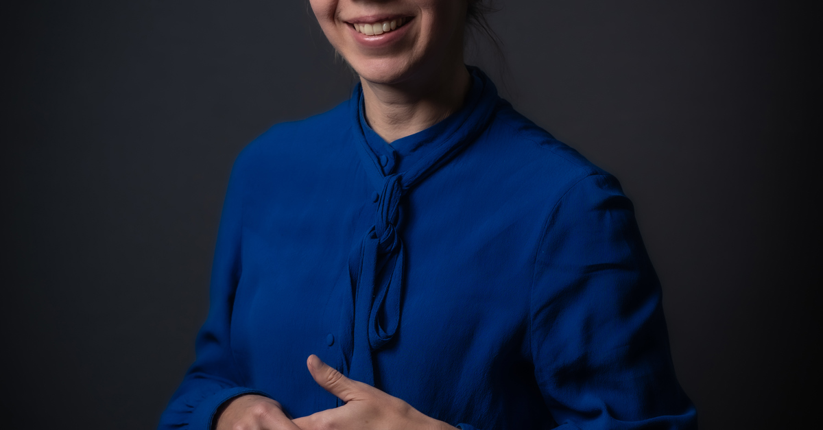 Portrait and video Meike Vernooij: "The computer puts you on the right ...